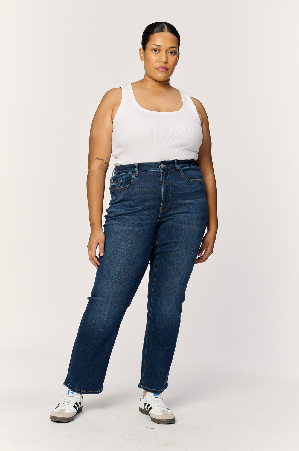 ASE PLUS STRETCH - STRAIGHT | VROOM